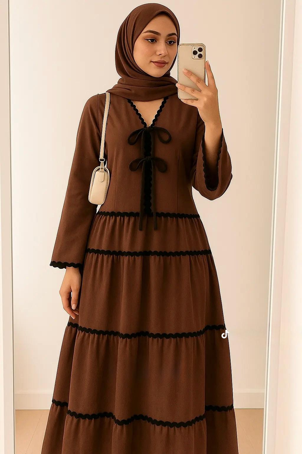 Jubah Muslimah - Jubah Kosong - Jubah Naura - with Laces Stripped ...