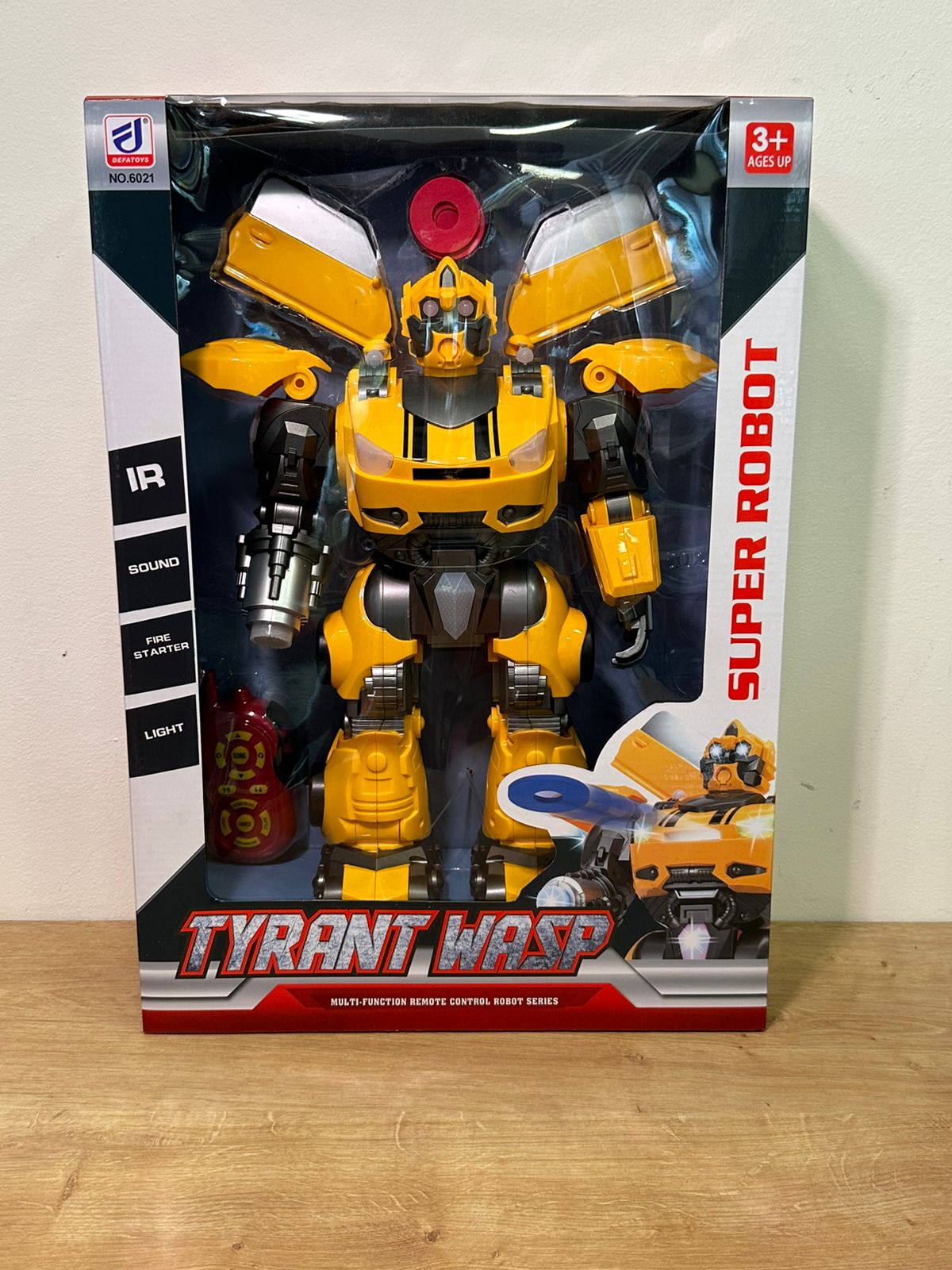 TYRANT WASP Super Big Fighting Robot – Remote Control Robot with Lights ...