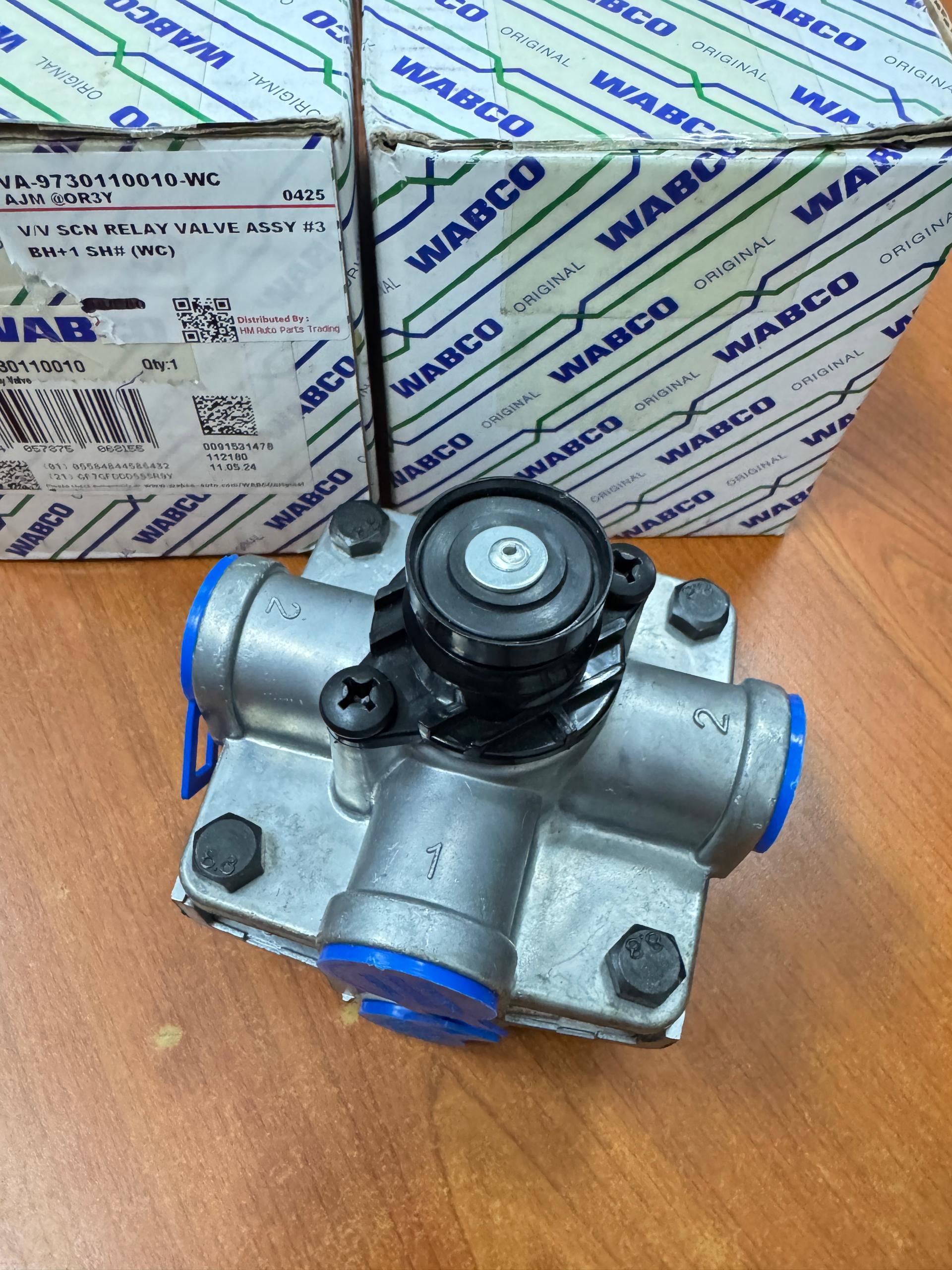 [ORIGINAL] VOLVO SCANIA RELAY VALVE ASSEMBLY -3 BIG HOLE +1 SMALL HOLE ...