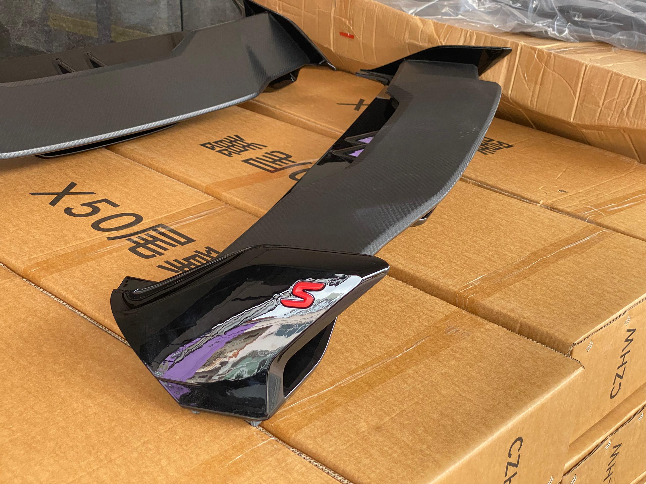 Proton X50 GEELY Style Carbon OEM Spoiler | Plug and Play For X50 20 ...