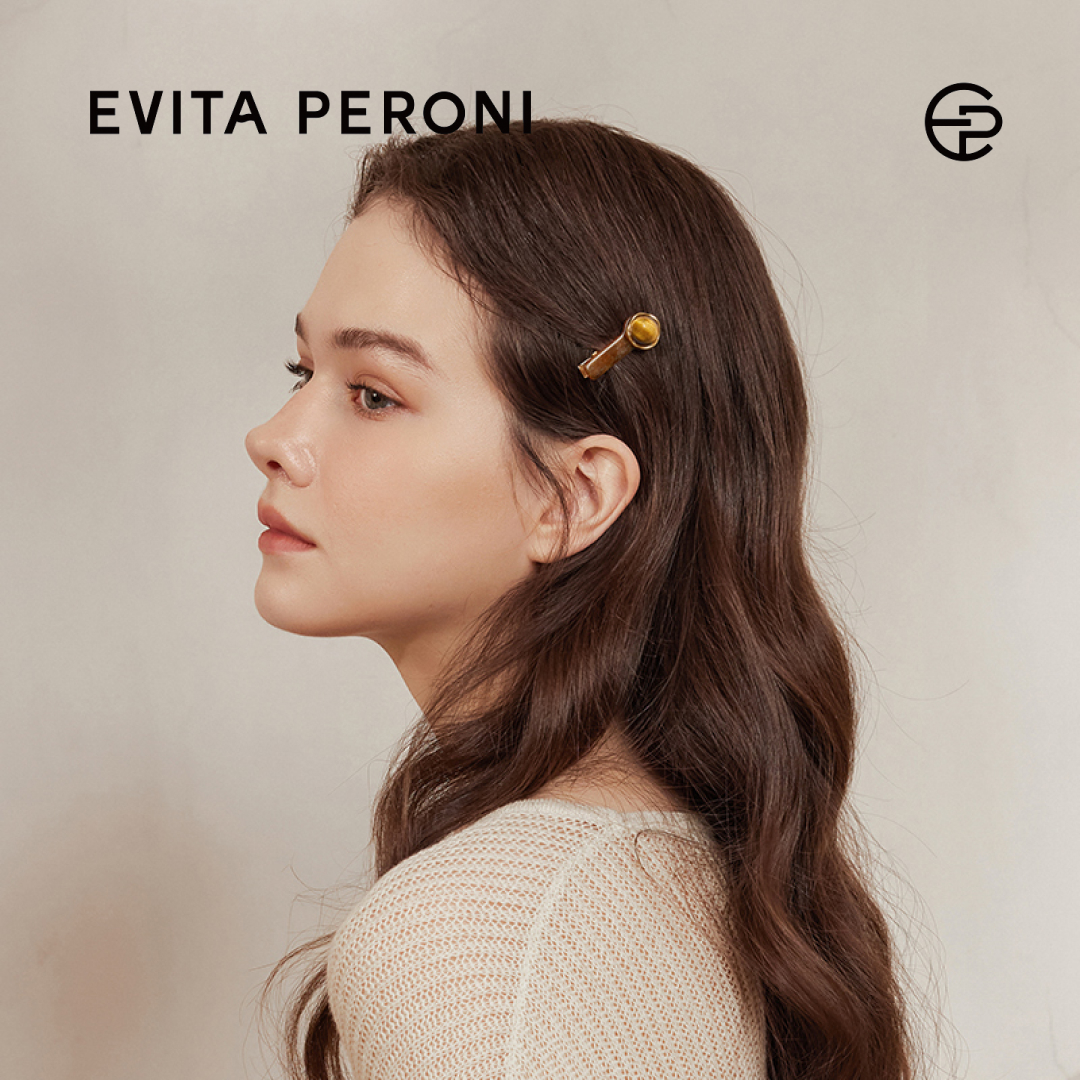 EVITA PERONI | "Amber Glow" Series Isla Pelican | High Quality Female ...
