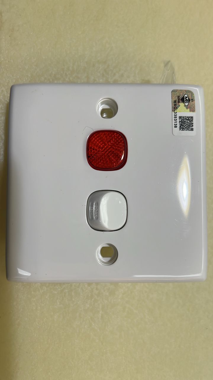 SUM 1/2/3/4G 1W Switch / On Off Switch With Sirim 13A Switch Socket ...