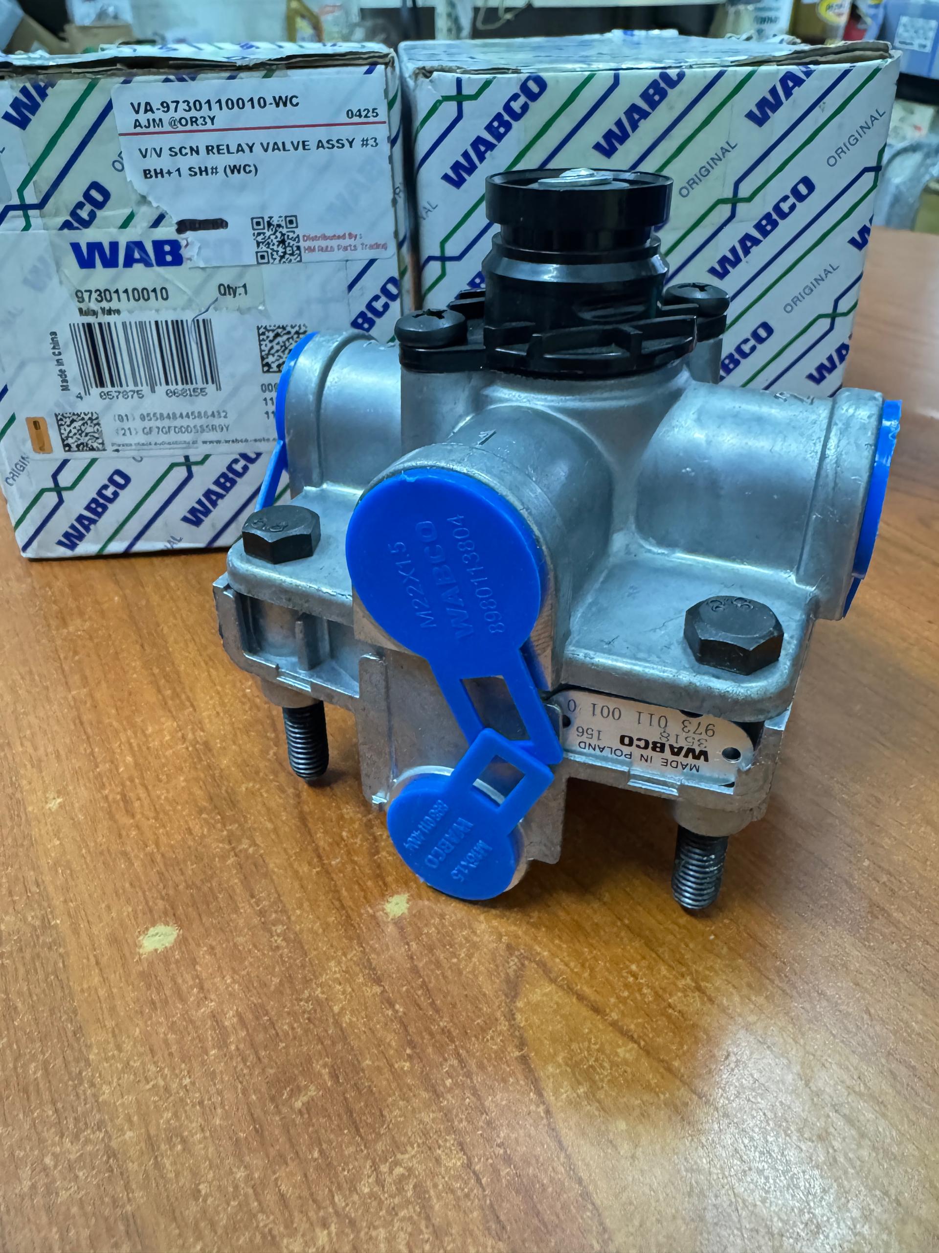 [ORIGINAL] VOLVO SCANIA RELAY VALVE ASSEMBLY -3 BIG HOLE +1 SMALL HOLE ...