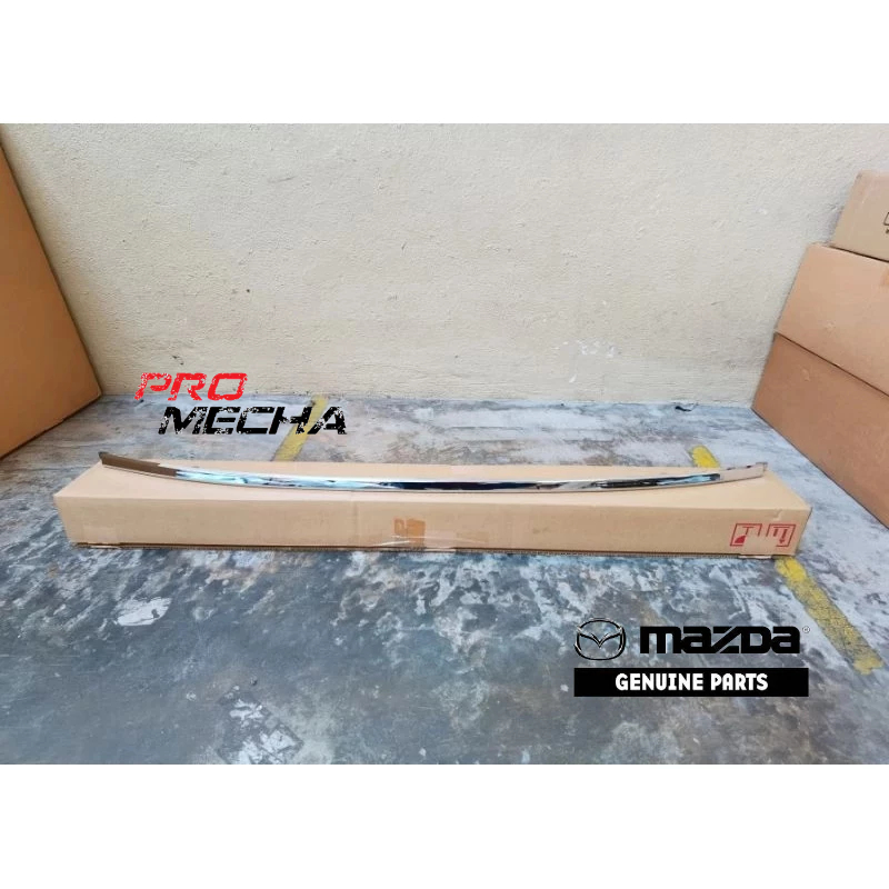 ORIGINAL MAZDA CX9 2017 FRONT BUMPER CENTER MOULDING (CHROME). CX-9 ...