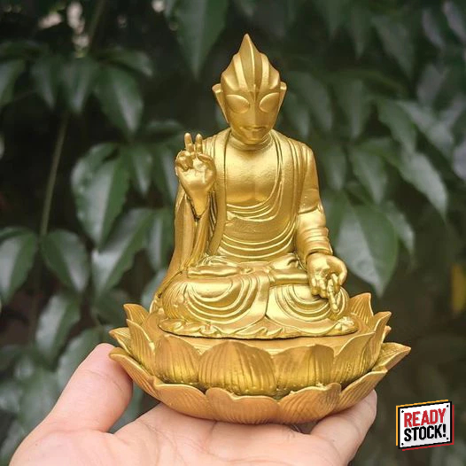 Bodhisattva of light Ultraman buddha Tiga Golden body Figure Toys ...
