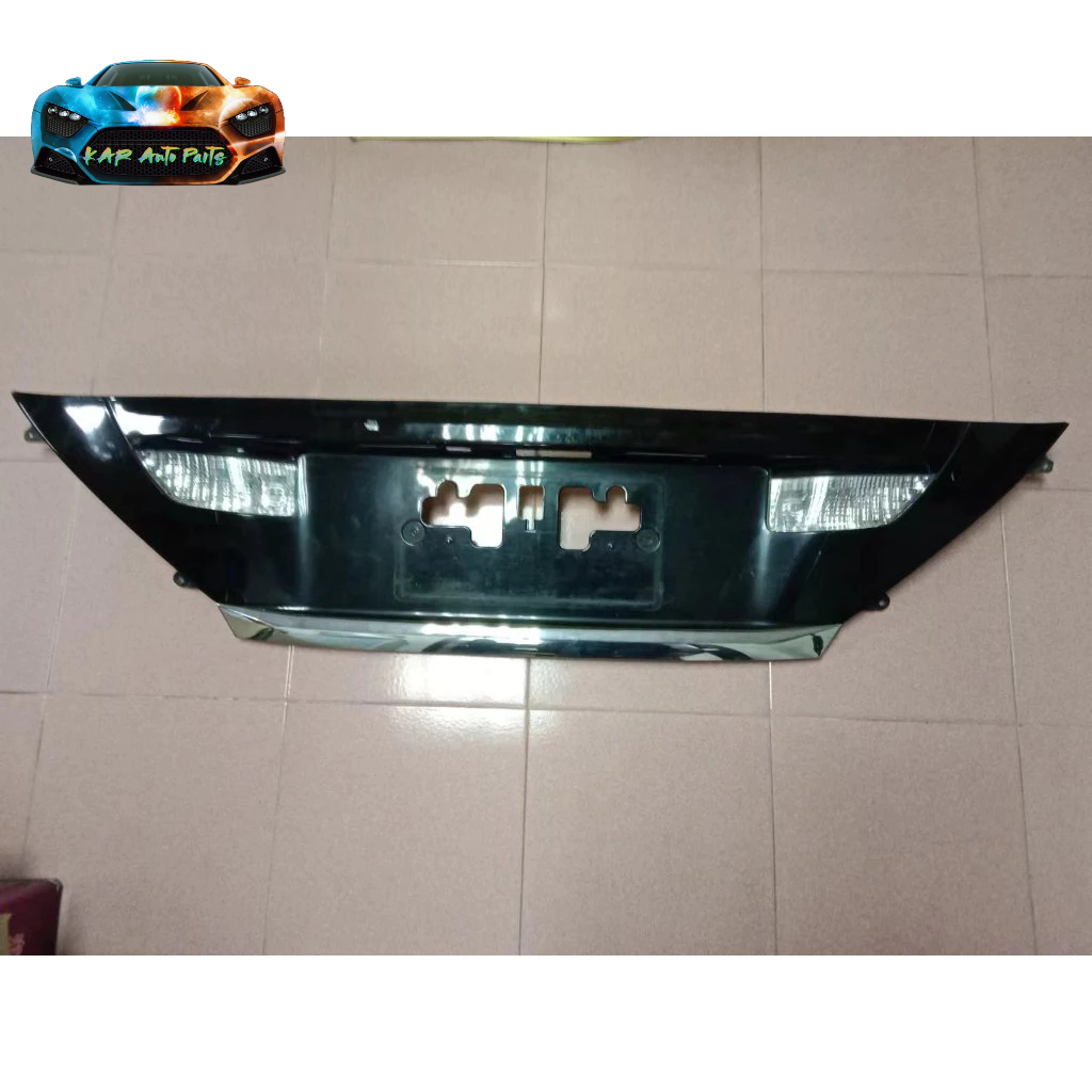 (USED) TOYOTA VELLFIRE ANH20 TAIL GATE / REAR BONNET CENTRE PANEL ...