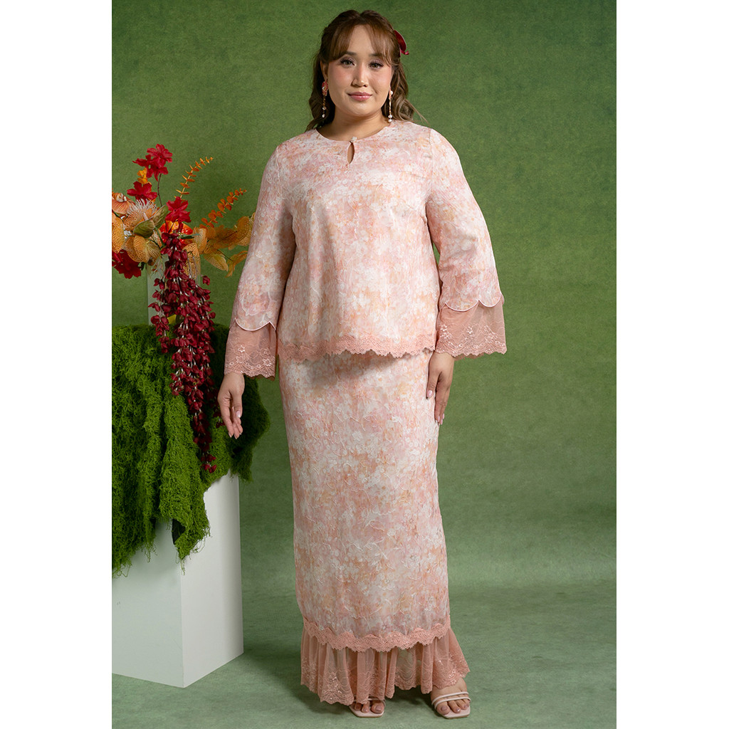Lubna - Darin Plus size Lace Top with Skirt Set (Female) | Shopee Malaysia