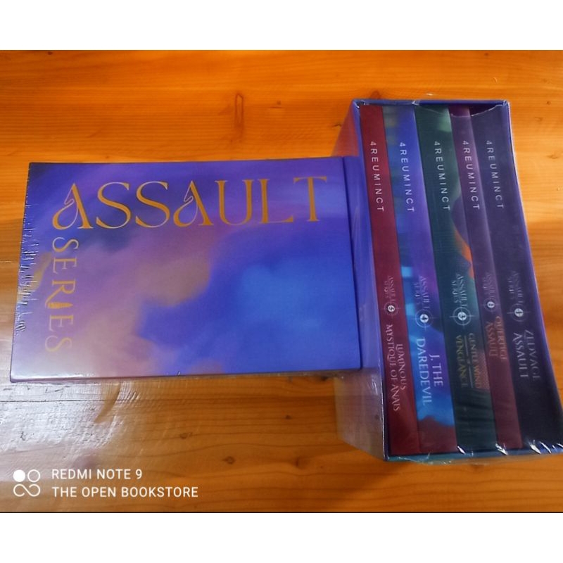 ASSAULT SERIES BOOKSET (5 books) | Shopee Malaysia