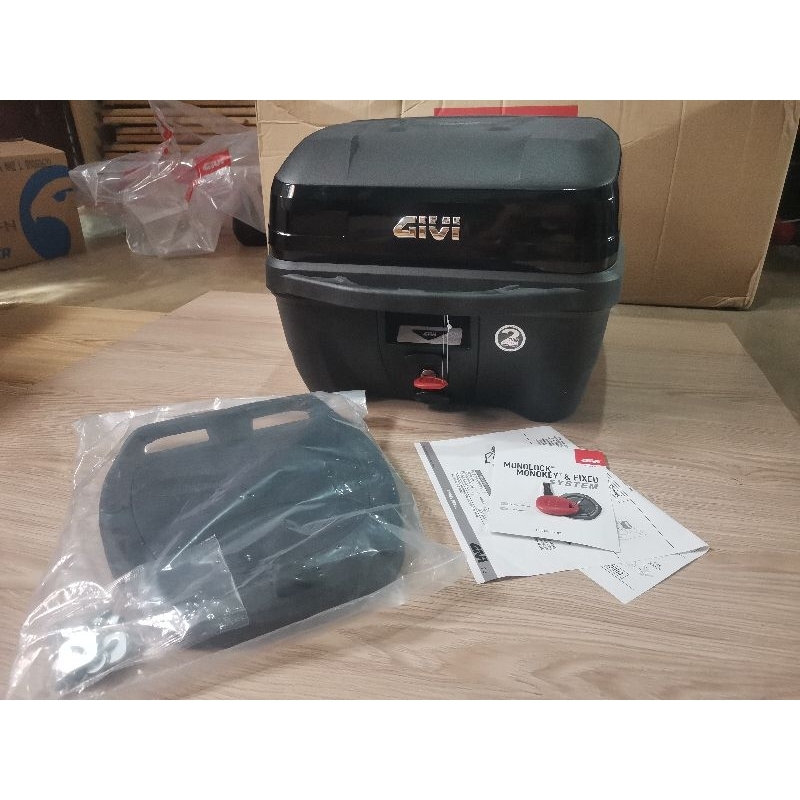 GIVI BOX 32 LITERS BOLD TYPE V2 (BLACK ONLY) | Shopee Malaysia