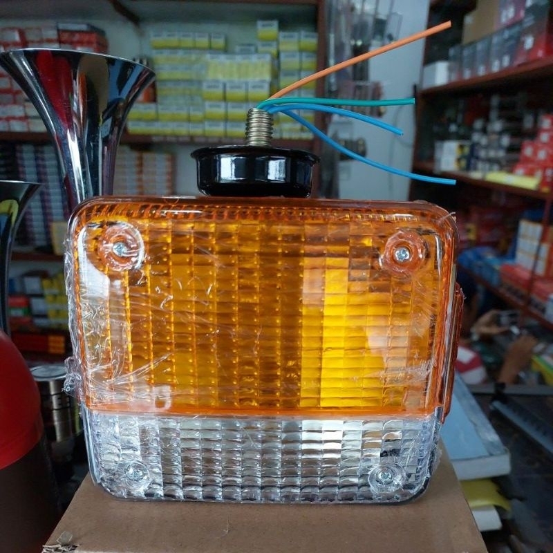 Fender lamp Turn Signal light for Toyota Landcruiser Jeepney 2 side ear ...