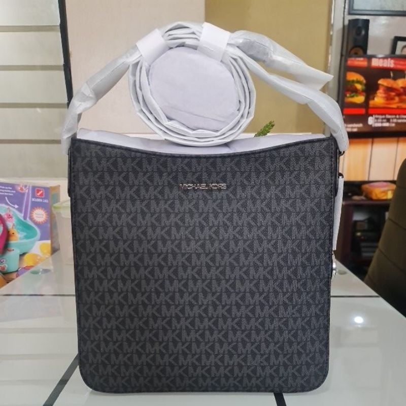 Michael Kors Jet Set Large Logo Messenger Bag with FREE MK GIFT BOX ...