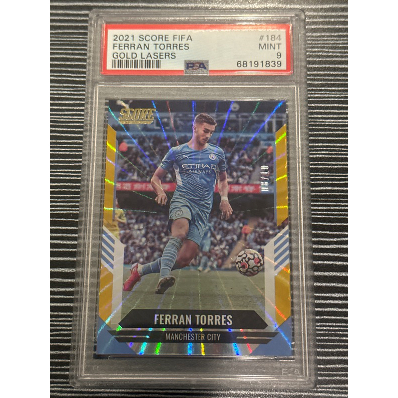 FIFA PANINI SCORE SOCCER 2021 - Ferran Torres Gold Lasers Card 08/10 ...