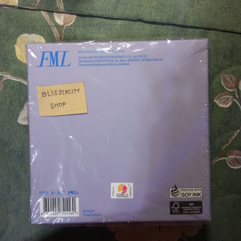 UNSEALED | DELUXE FML UNSEALED PHOTOBOOK | Shopee Malaysia
