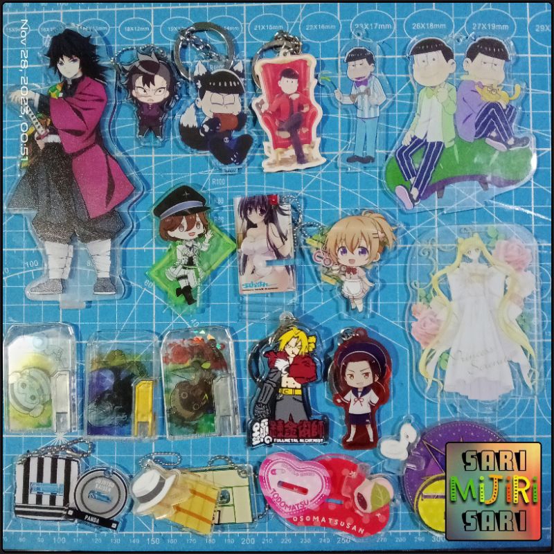 Anime acrylic keychains: Full Metal Alchemist Demon Slayer Osomatsu-san ...