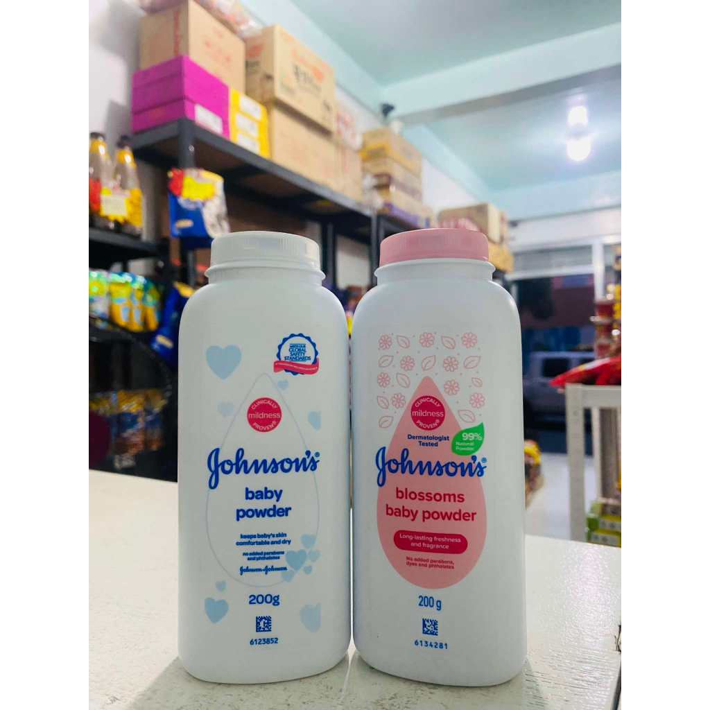 Johnson Baby Powder 200g - / Blossoms (New and Old Formula) | Shopee ...
