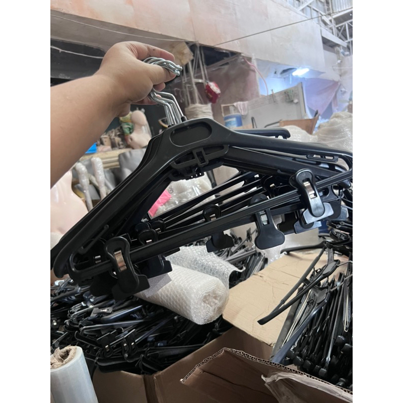 MALL PULL-OUT CLIP HANGER 12PCS | Shopee Malaysia