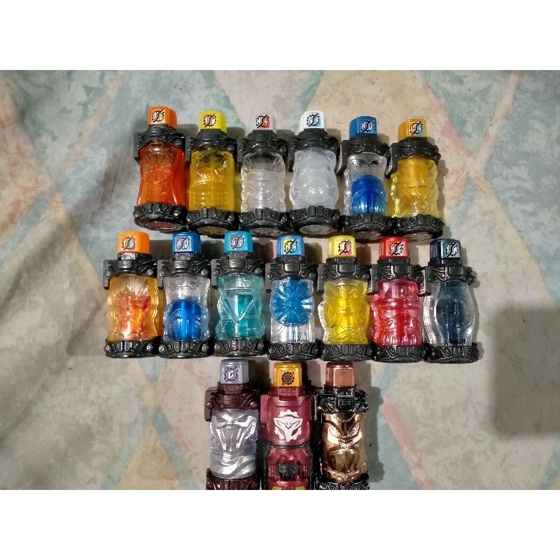 Kamen Rider Build Full Bottles NonDX | Shopee Malaysia
