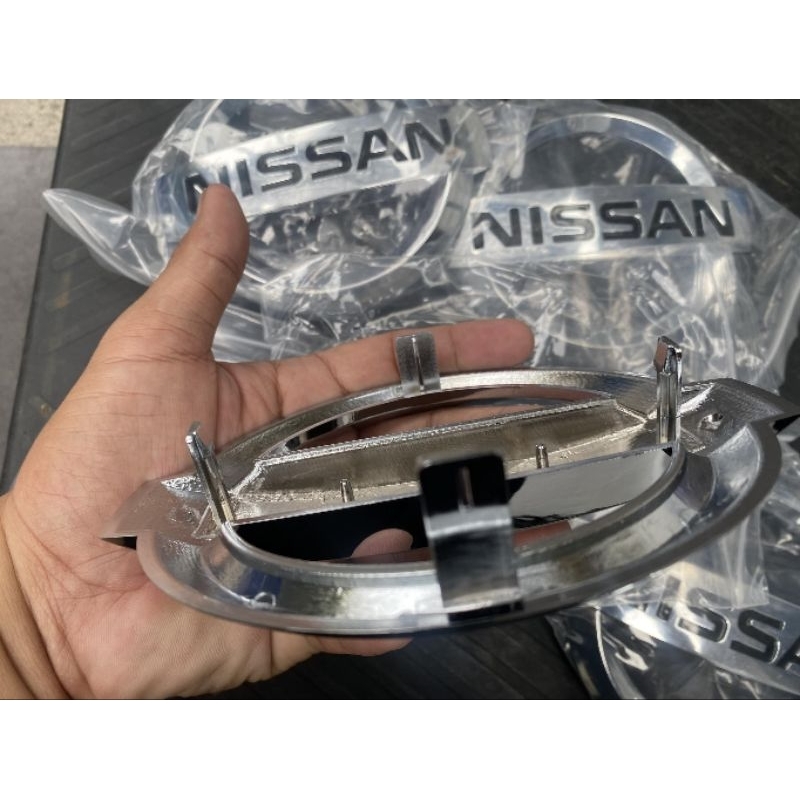 Nissan Emblem For NV350 Front Grill | Shopee Malaysia
