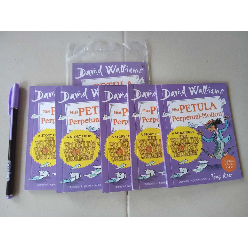 Preloved: David Walliams Mini Activity and Story Book (Softbound ...