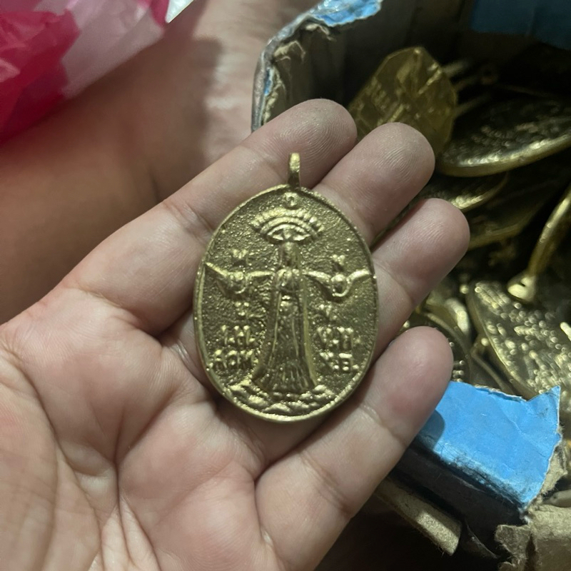 Alpha Omega Medalya Oval with dasal | Shopee Malaysia