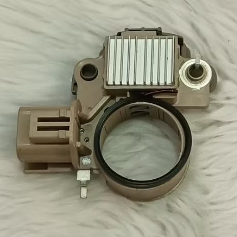 Alternator IC Voltage Regulator 12V for Hyundai Starex, Porter, KIA ...