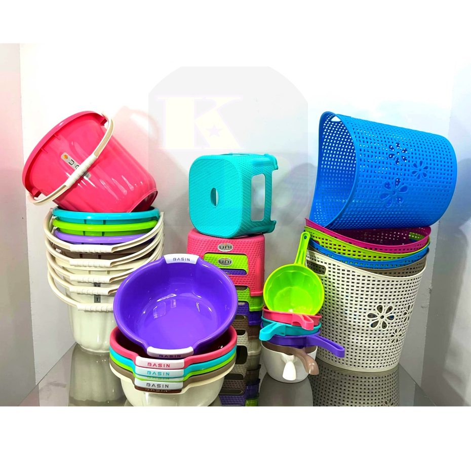 UNIK Colorful Set of 5 All in 1 Set / Set of Plastic Pail and Dipper ...
