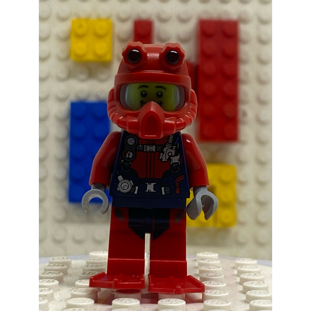LEGO Town - Scuba Diver - Male, Smirk, Helmet, Air Tanks, Flippers ...