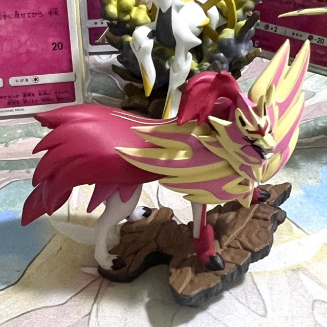 Zamazenta - Shiny Pokemon Figure - - Pokemon TCG | Shopee Malaysia