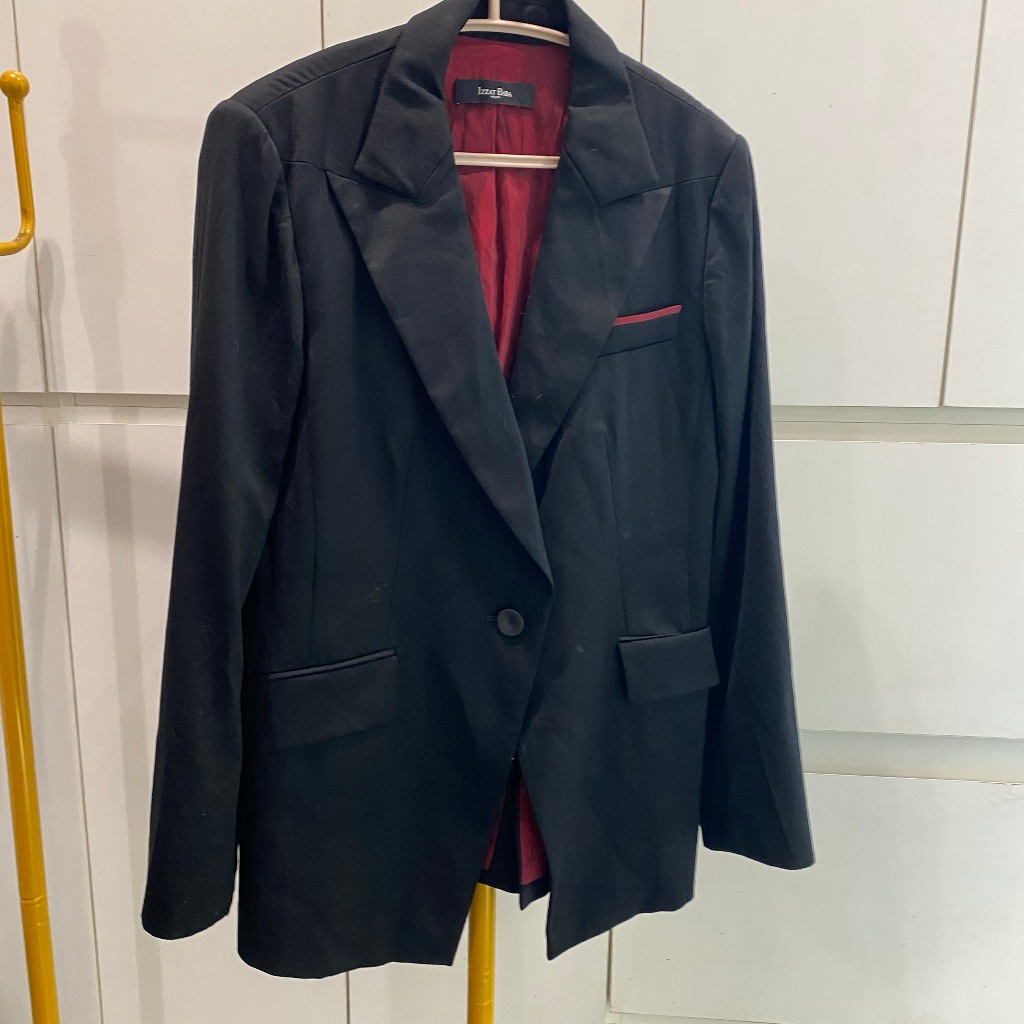 BN134 | THRIFTED IZZAT BABA NEW YORK BLACK PREMIUM BLAZER WITH MAROON ...
