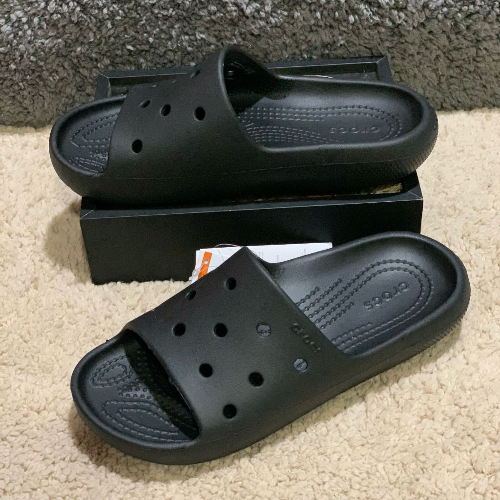 CROCS Classic Slide V2 in Black | Shopee Malaysia