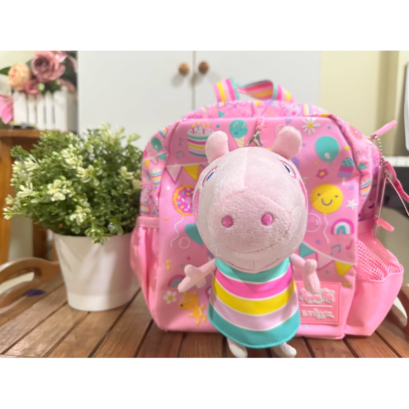 Smiggle x peppa pig teeny tiny bag with detachable plush toy | Shopee ...