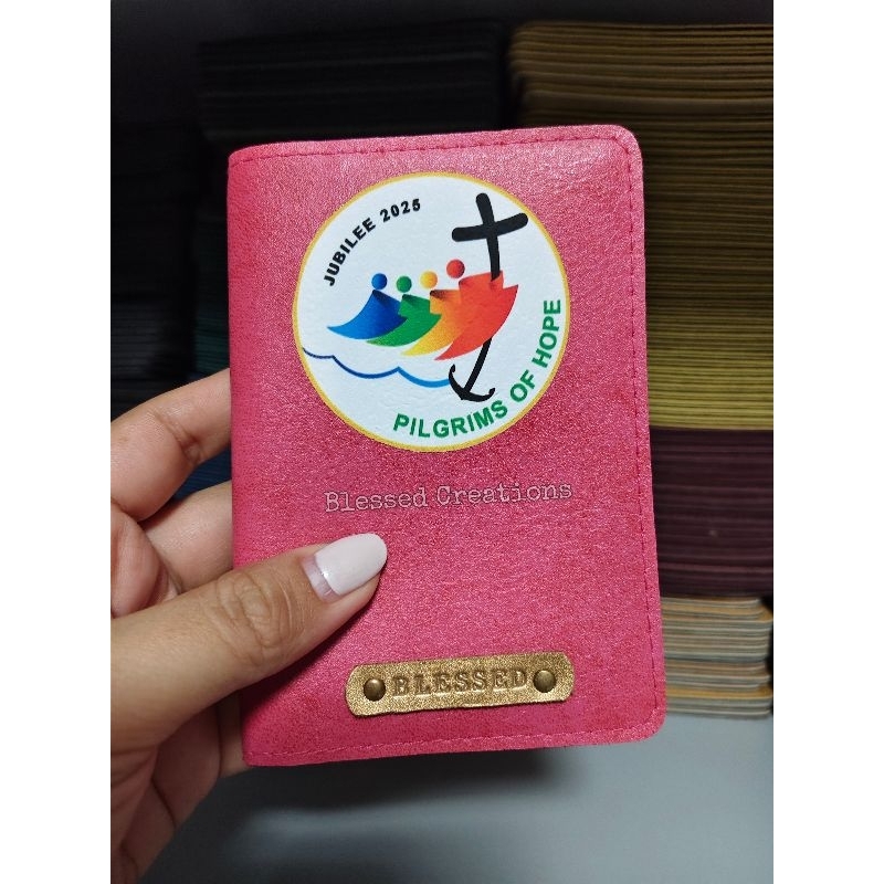 JUBILEE 2025 PILGRIMS OF HOPE PASSPORT HOLDER | Shopee Malaysia
