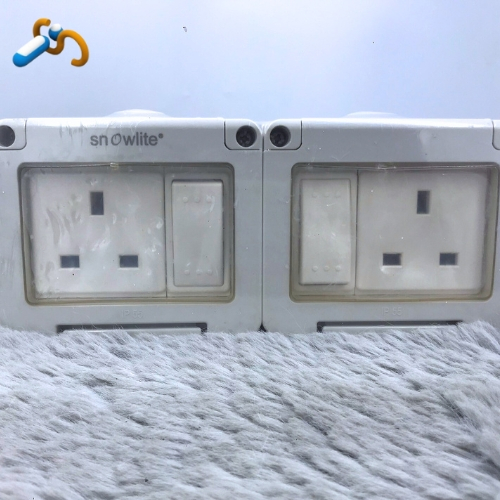 iCON Snowlite Weatherproof 13A 2Gang Switched Socket Single Pole IP55 ...