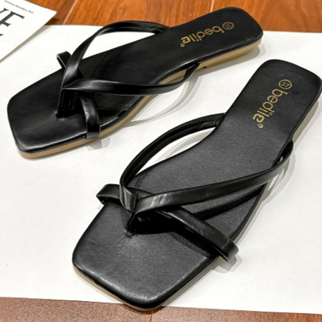 New style Slipper For Women Trending Slipper Indoor/Outdoor Slipper ...