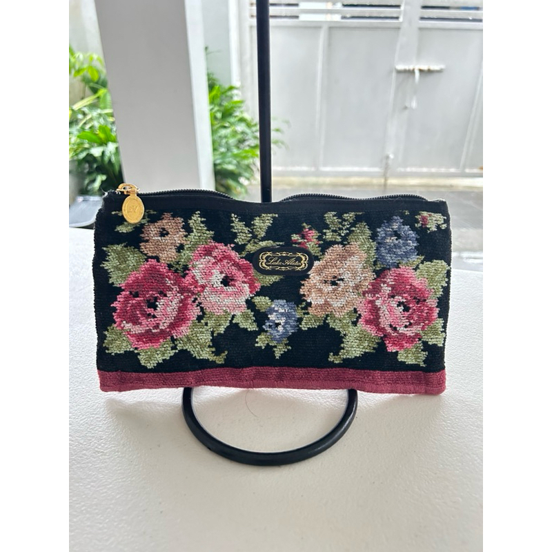 Authentic Lake Alster Pouch bag | Shopee Malaysia