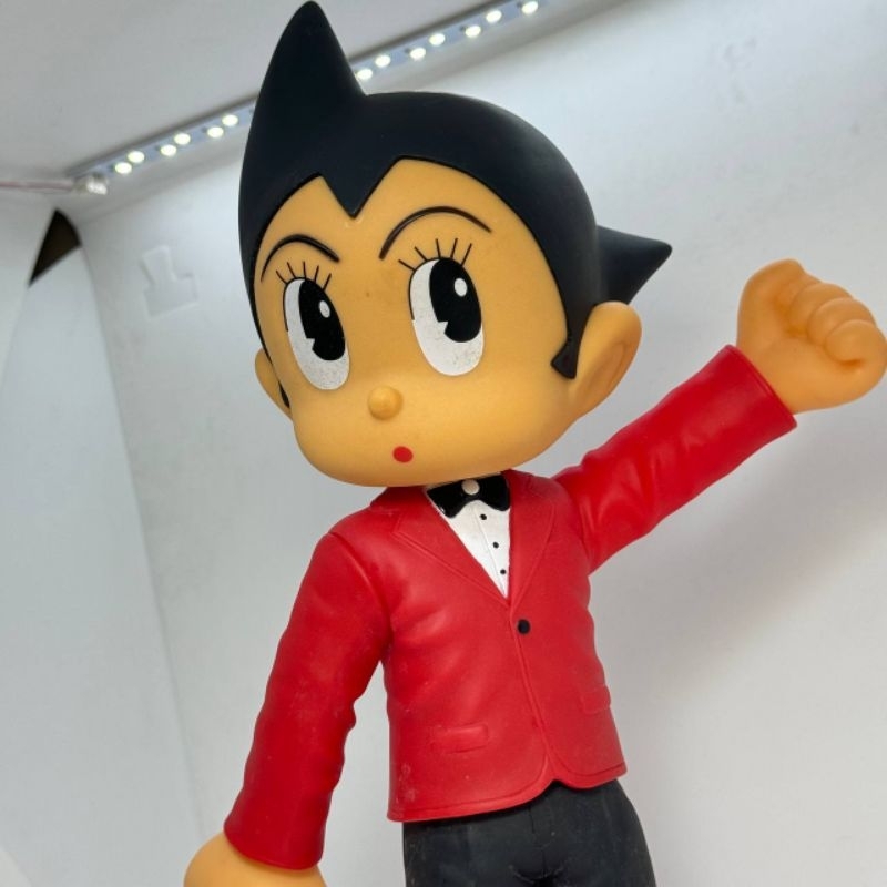Astroboy Astro Boy astroboy Red Suit Variant Look Back Mighty Atom ...