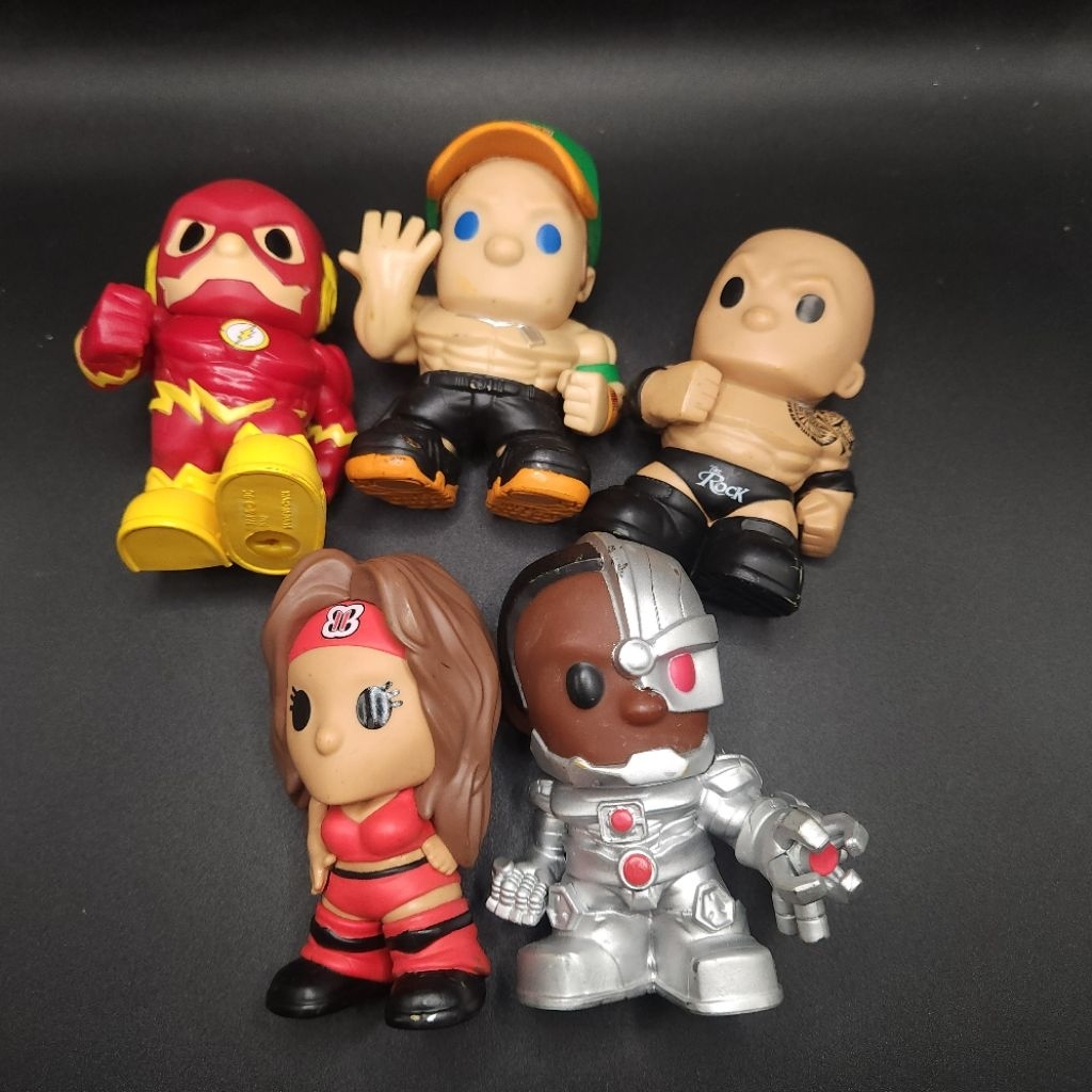 WWE DC 4inch Vinyl Ooshies toys action figures | Shopee Malaysia