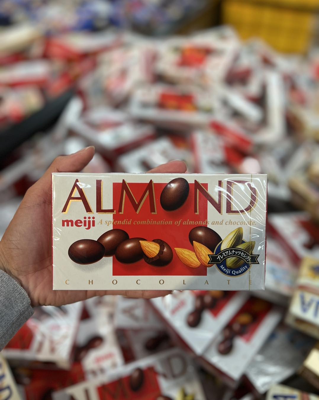 MEIJI ALMOND CHOCOLATE (JAPAN CHOCOLATE) | Shopee Malaysia