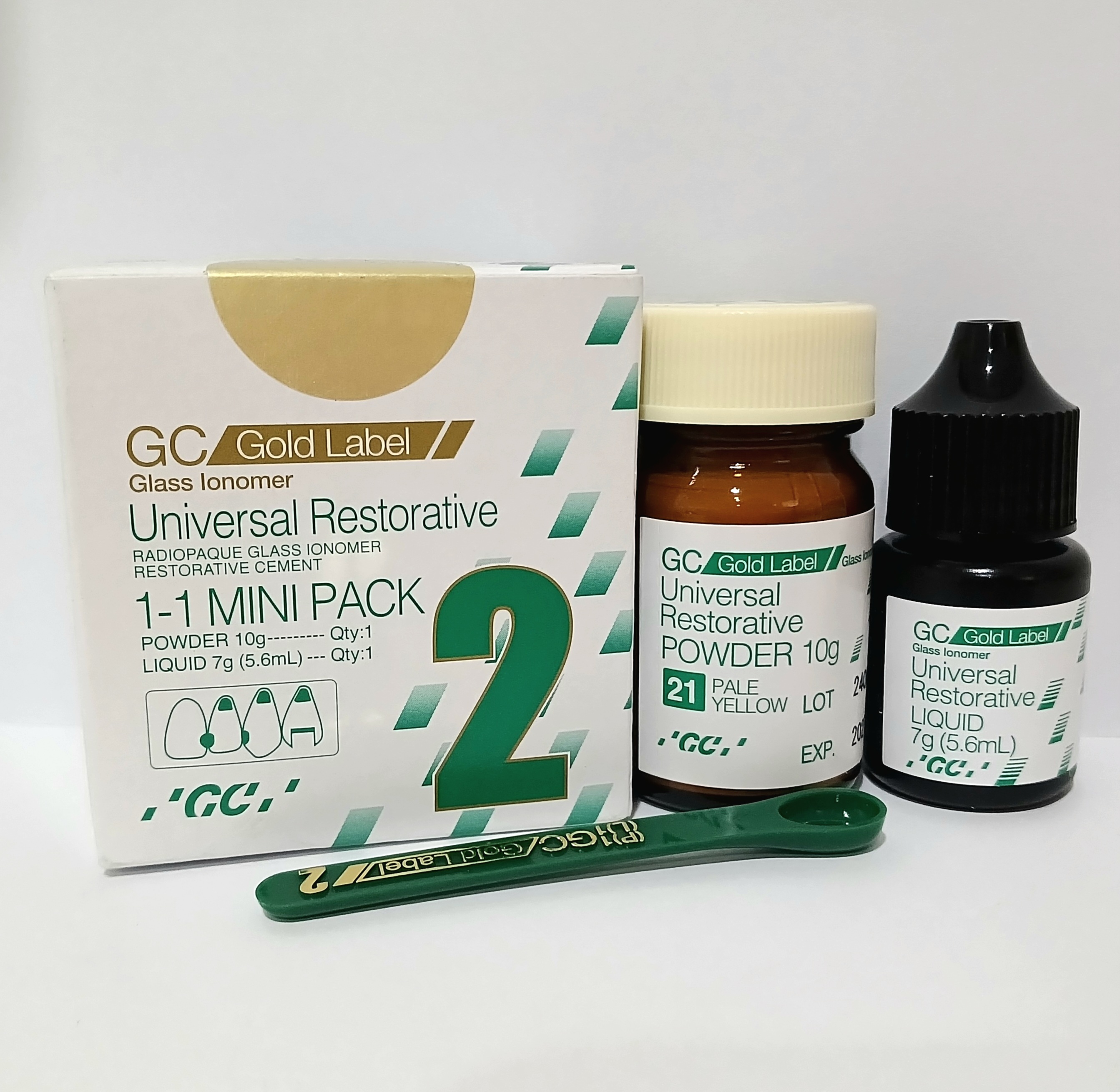 GC Universal Restorative 1-1 minipack 2 Radiopaque Glass Ionomer ...