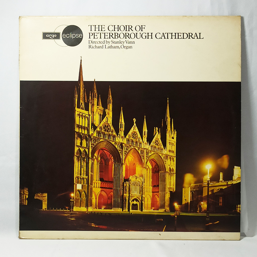 The Choir Of Peterborough Cathedral - Tudor Church Adrian Batten ...