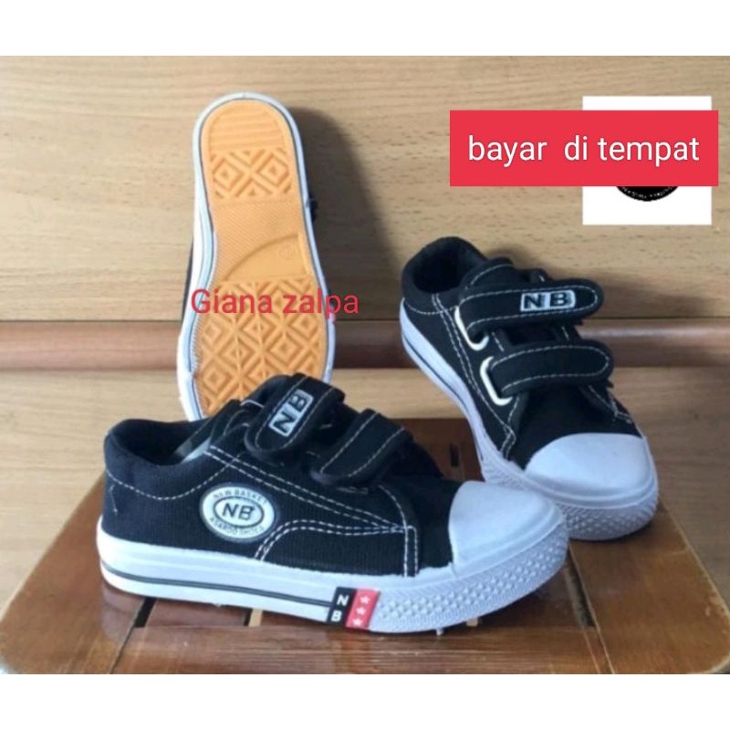 PUTIH HITAM Nob/nb/ SHORT( BOOT) YELLOW/ CONCENT BLACK AND WHITE SOLES ...