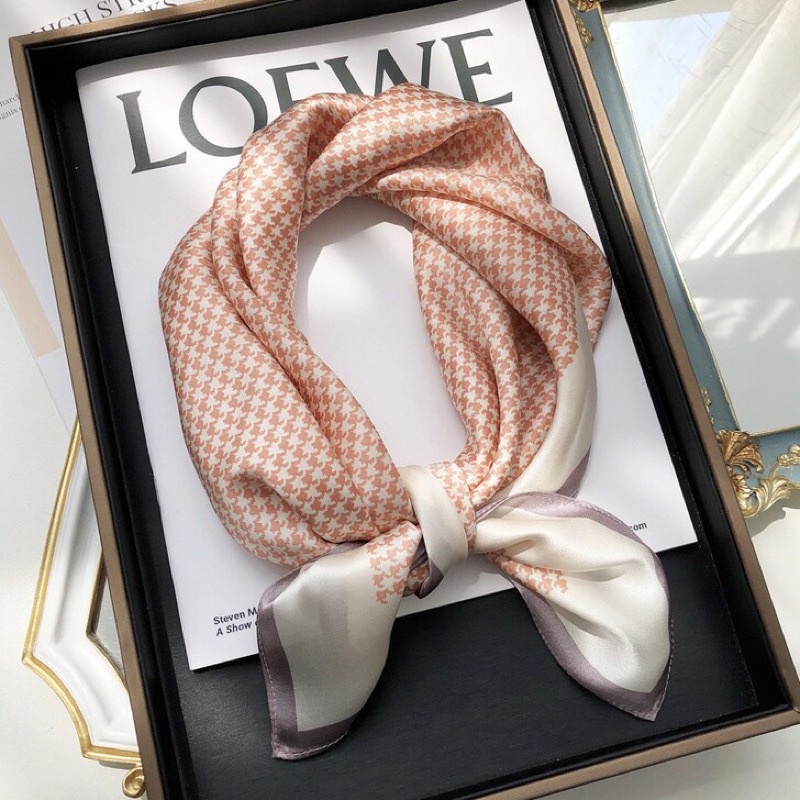 GODDESS Retro women silk scarf Luxury women silk scarf Simple and ...