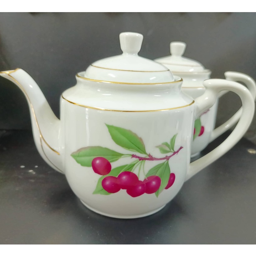 BARANG LAMA PORCELAIN TEA POT L 18cm x H 12.5 cm x W 9.5cm x 1pcs ...
