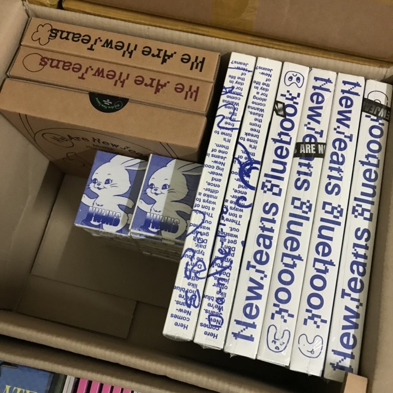 Newjeans Blue Paper Box - New Jeans | Shopee Malaysia
