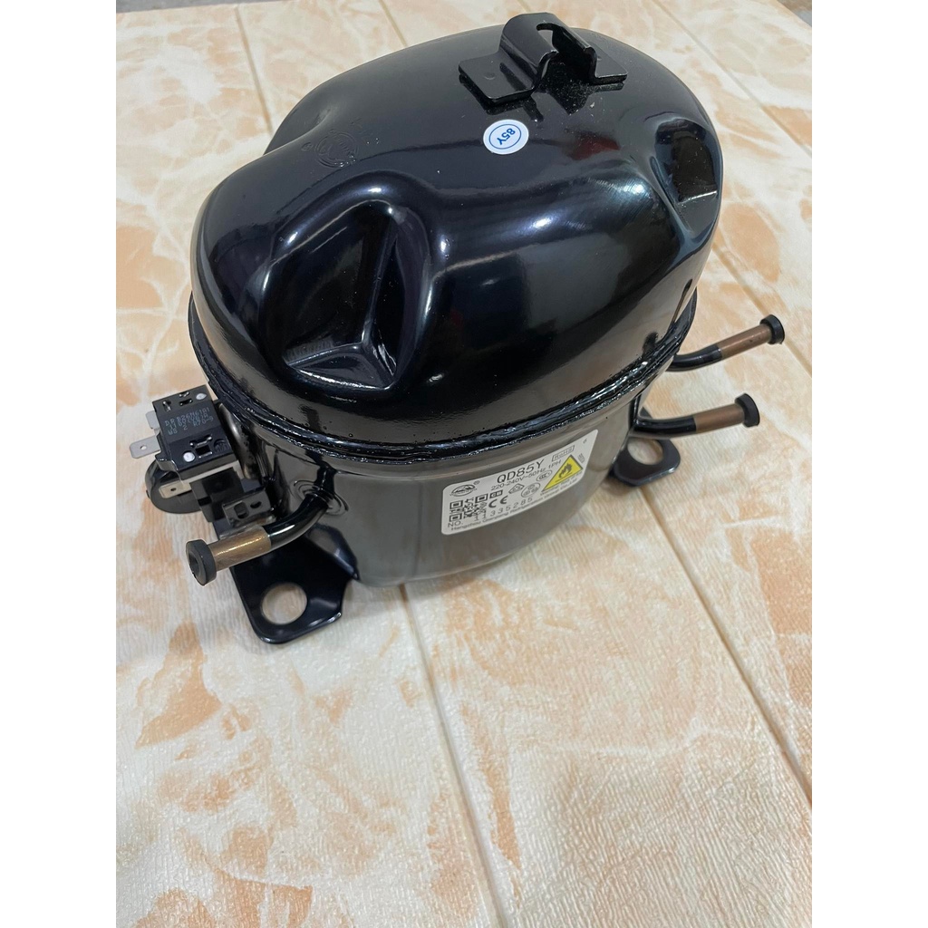 R600a Gas Kompressor PETI AIS MOTOR RUNNING GAS DISPLAY CHILLER ...