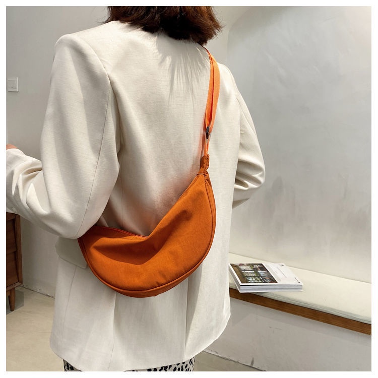 Uniqlo Same Style Canvas Bag Fashion Waterproof Nylon Dumpling Bag ...