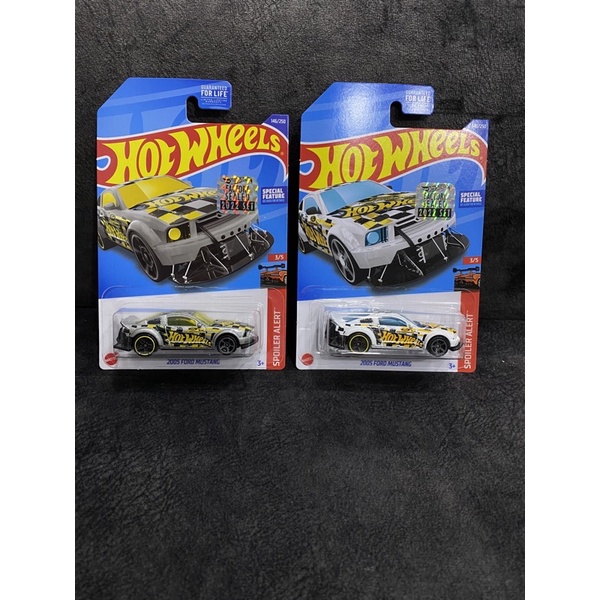 Hot wheels Ford Mustang Pininfarina Battista Bugatti Chevy mooneyes ...