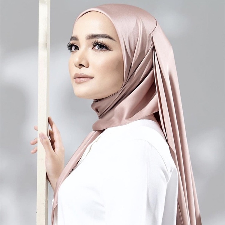 Tudung Satin Silk | Satin Silk Curve Shawl | Tudung Shawl | Shawl End Curve | Shopee Malaysia