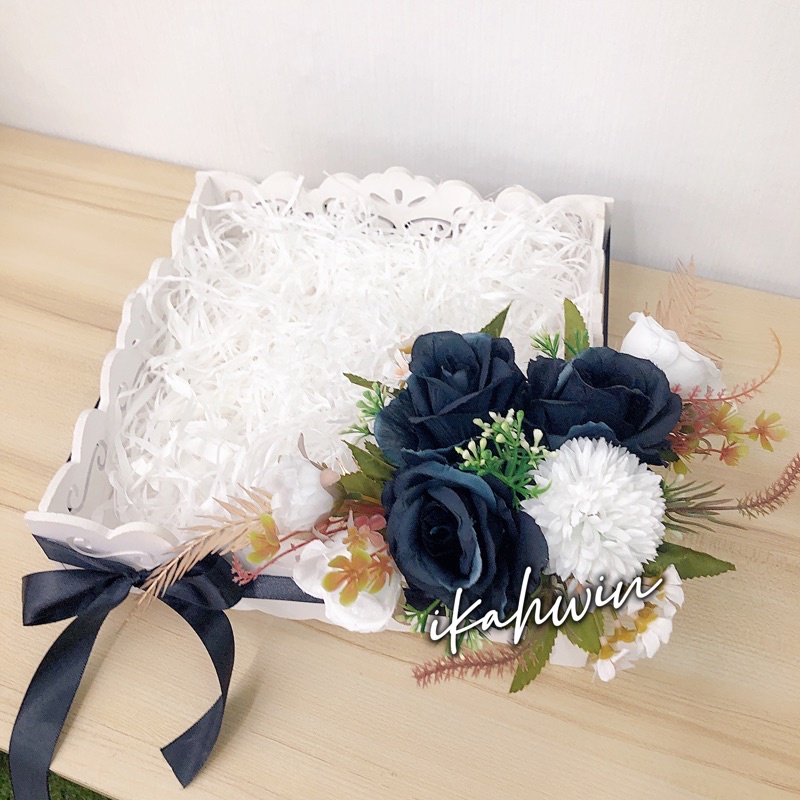 READY STOCK ️ ️3/5/7Dulang ️White tray with artificial flowers/Dulang ...