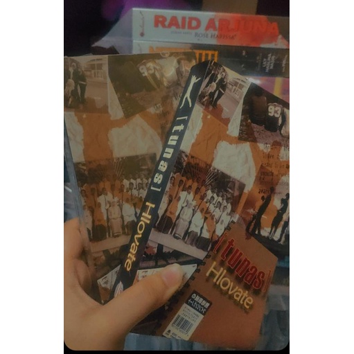 Proved Novel Tunas By Hlovate | Shopee Malaysia